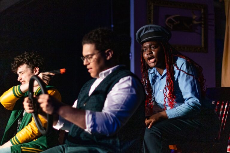SHADES’ “Fuddy Meers” Charms With Neurotics, Horror, and Heart – The ...